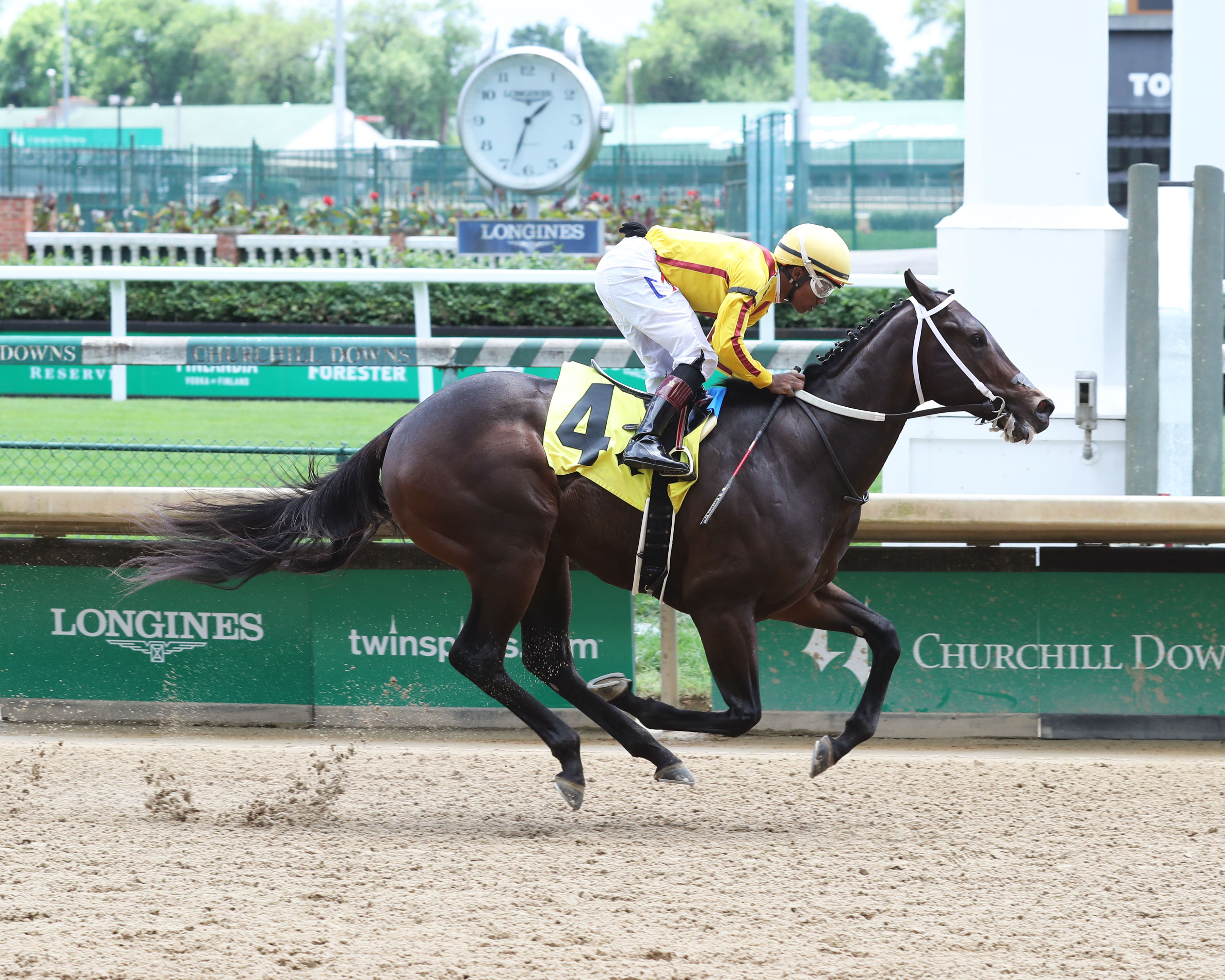 Cazadero dominates G3 Bashford Manor | America